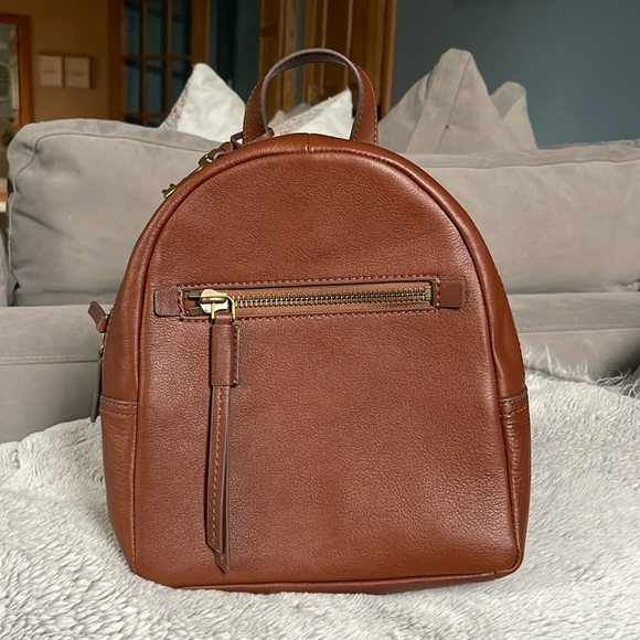 Fossil | Bags | Fossil Backpack | Poshmark